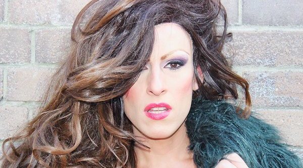 Deborah Ombres: "Me volví de Londres porque me ofrecieron presentar ...