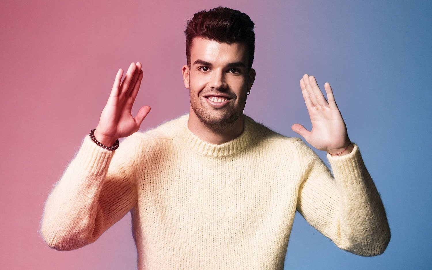 Pol Badía se desnuda para celebrar sus 300.000 seguidores en Instagram ...