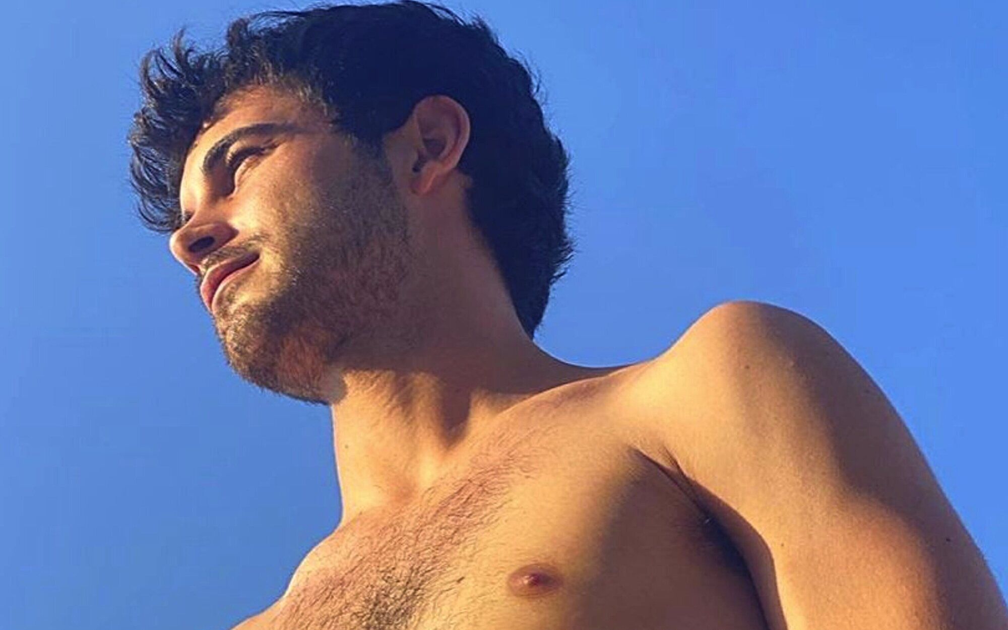 David Solans felicita el 2022 con este desnudo integral - FormulaTV