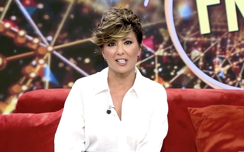 Mediaset cancela 'Ya son las ocho' y confía en 'Sálvame sandía' para revitalizar la franja de ...