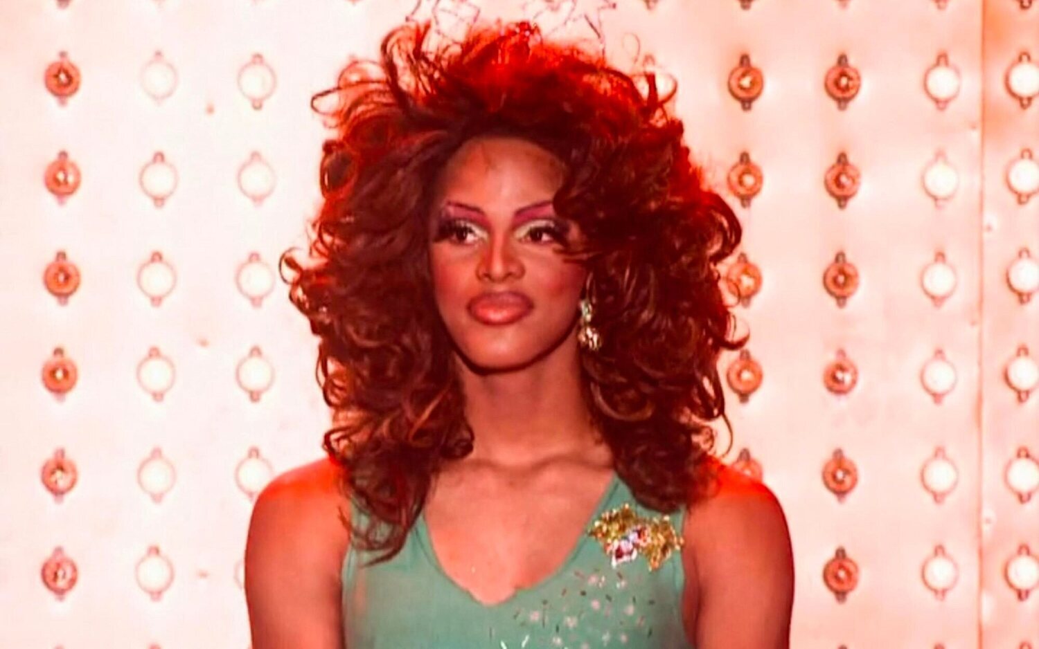 Detienen a Tyra Sánchez, ganadora de 'RuPaul's Drag Race', por amenazar ...