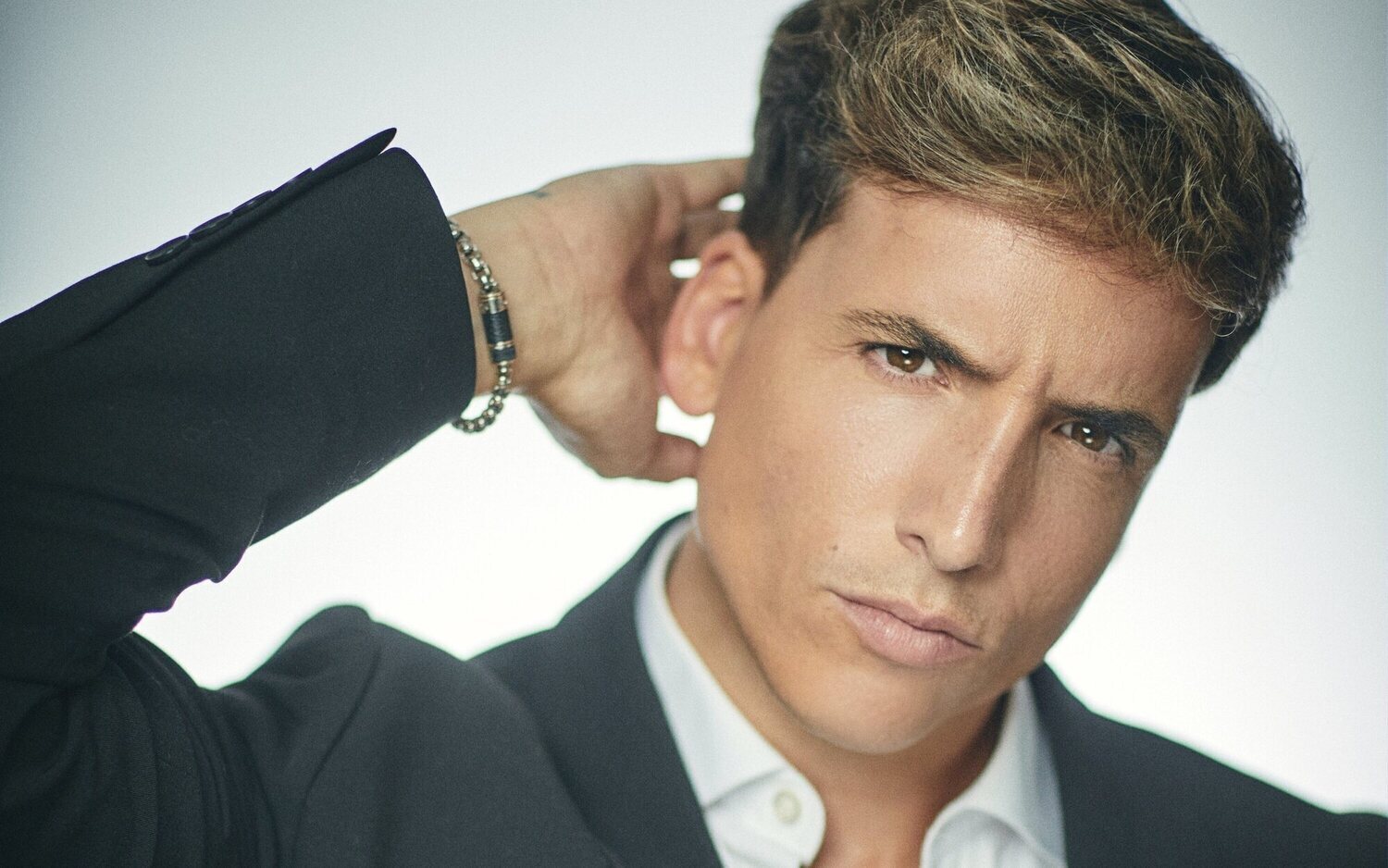 Xuso Jones presentará el magacín de 'OT 2023' y Pablo Lluch será pianista de los castings ...