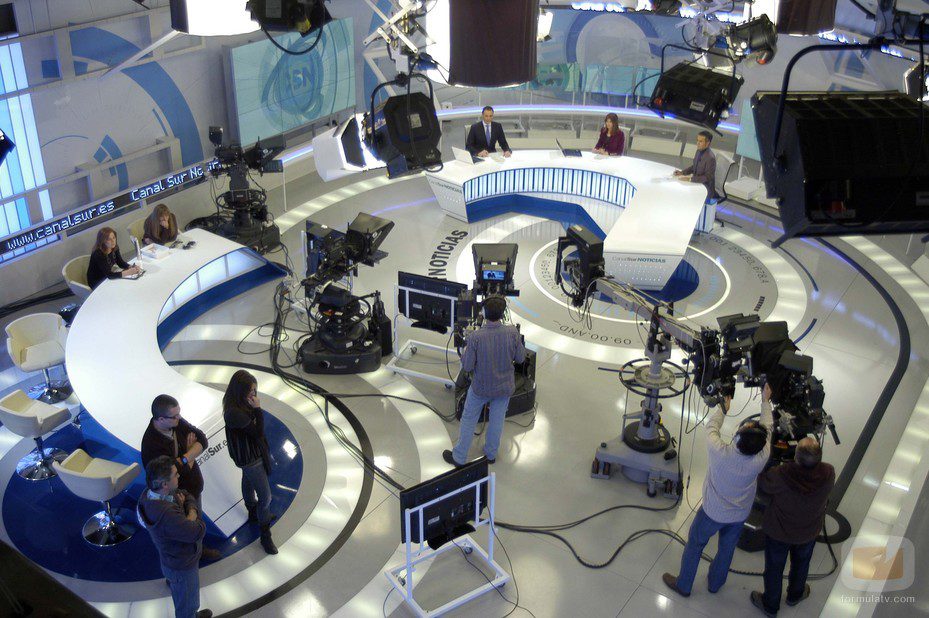 Nuevo plató de Informativos de Canal Sur: Fotos - FormulaTV
