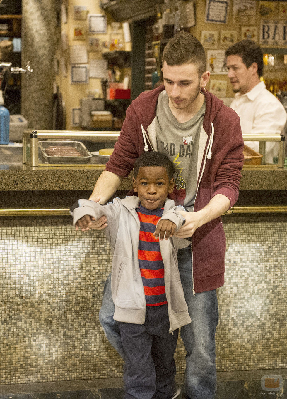 David Castillo como Jonathan en 'Aída': Fotos - FormulaTV