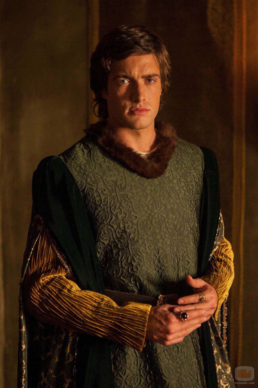 Raúl Mérida en 'Isabel': Fotos - FormulaTV