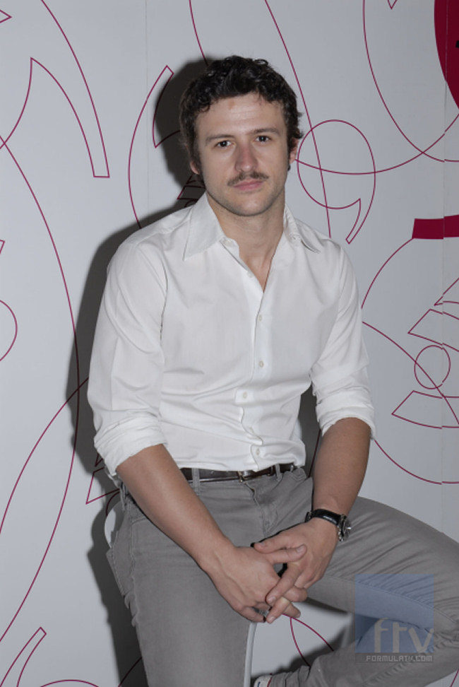 Diego Martín en la foto promocional de 'Hermanos y detectivos': Fotos ...