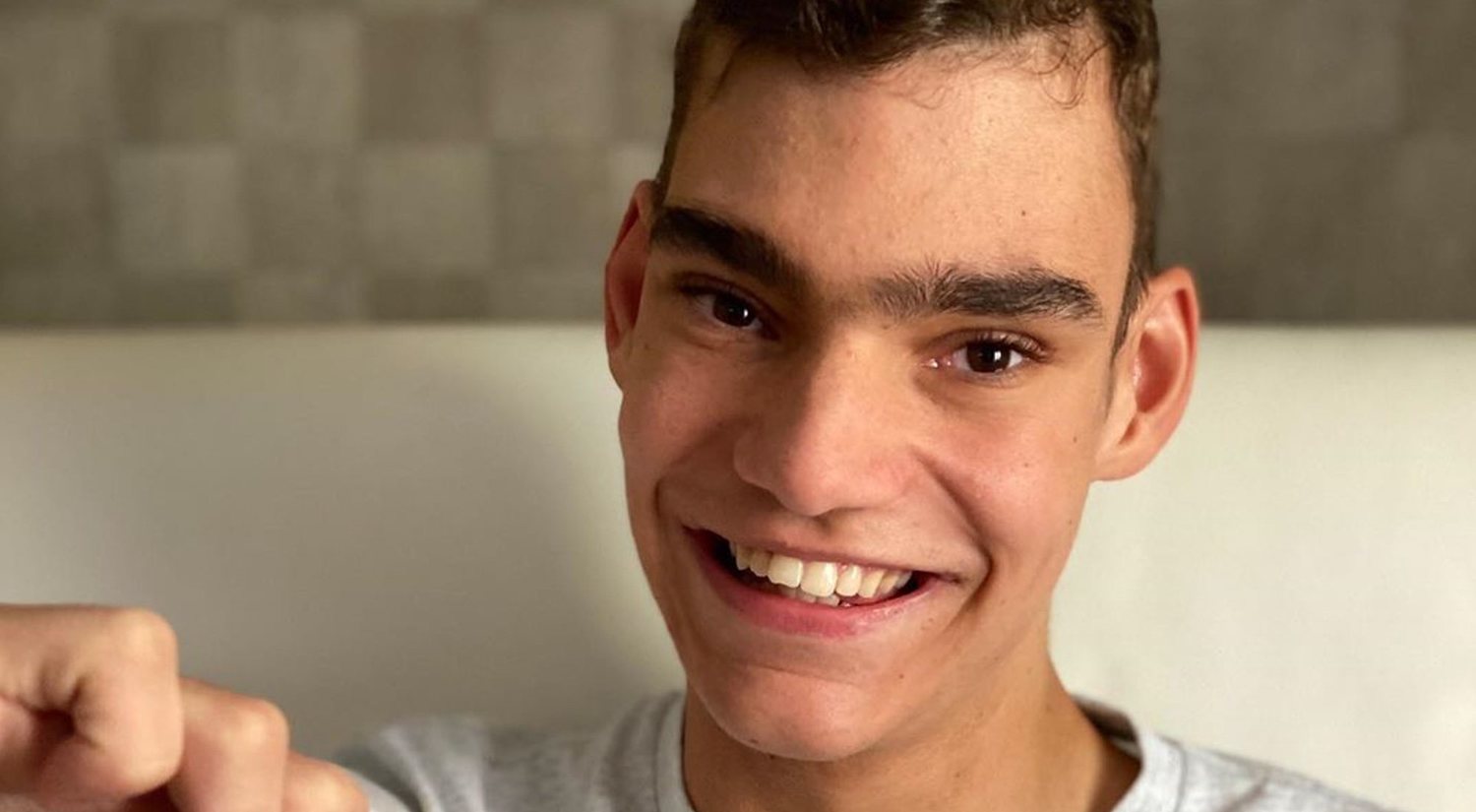 Adrián Martín ('Levántate') se somete a tres operaciones en un mes a ...