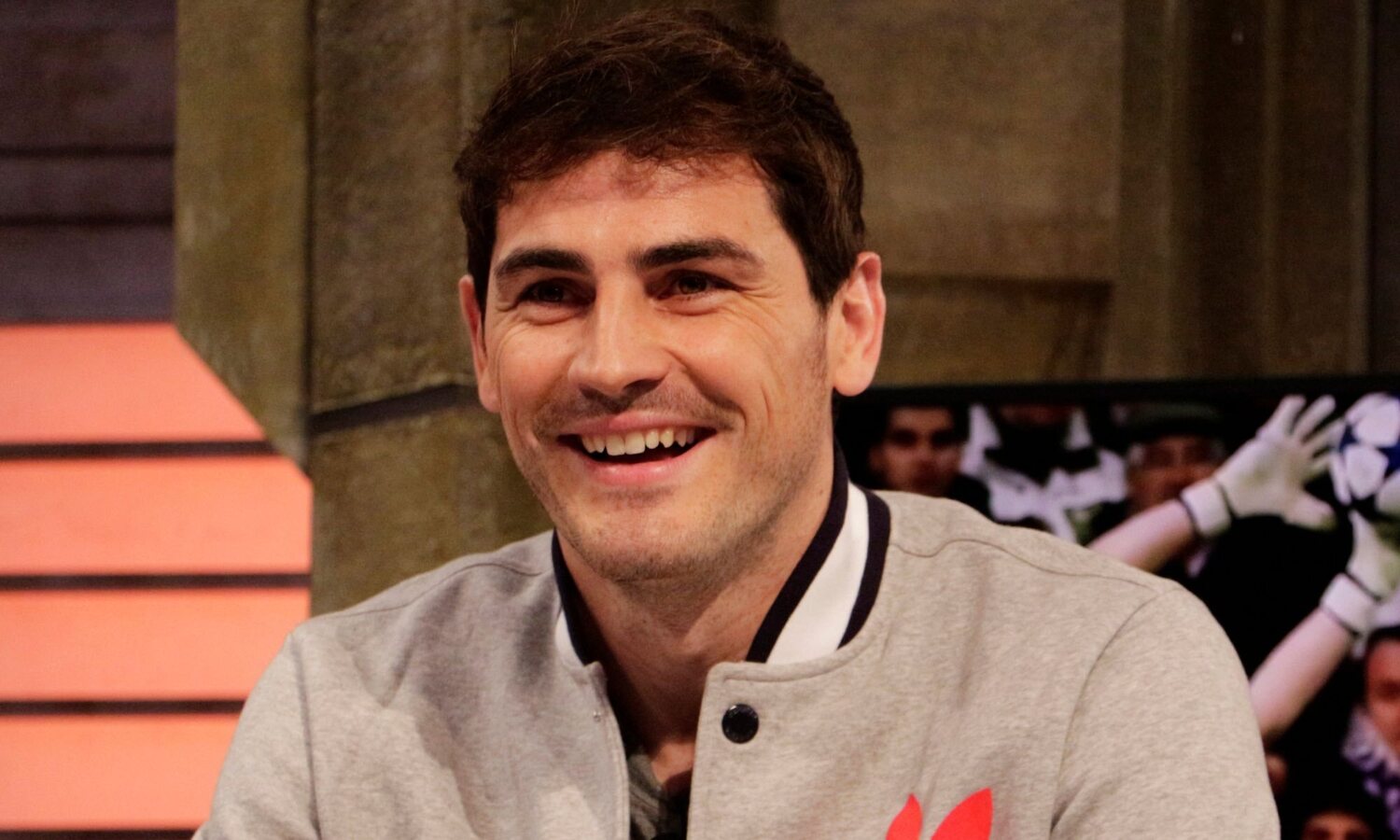 El sorprendente anuncio de Iker Casillas: "Soy gay, espero que me ...