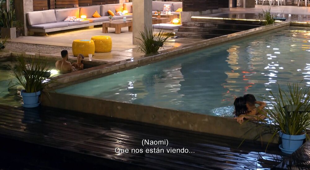 Naomi y Napoli mantienen relaciones en la piscina en 'La isla de las tentaciones' cerca de sus ...