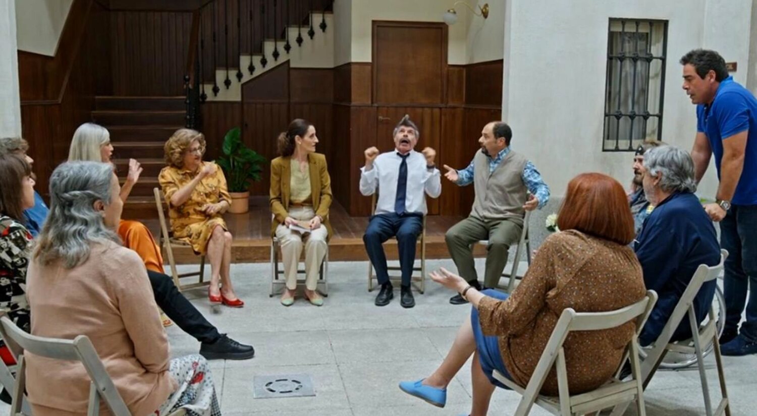 Xavier Deltell vuelve a 'La que se avecina' y visita Contubernio, 49 ...