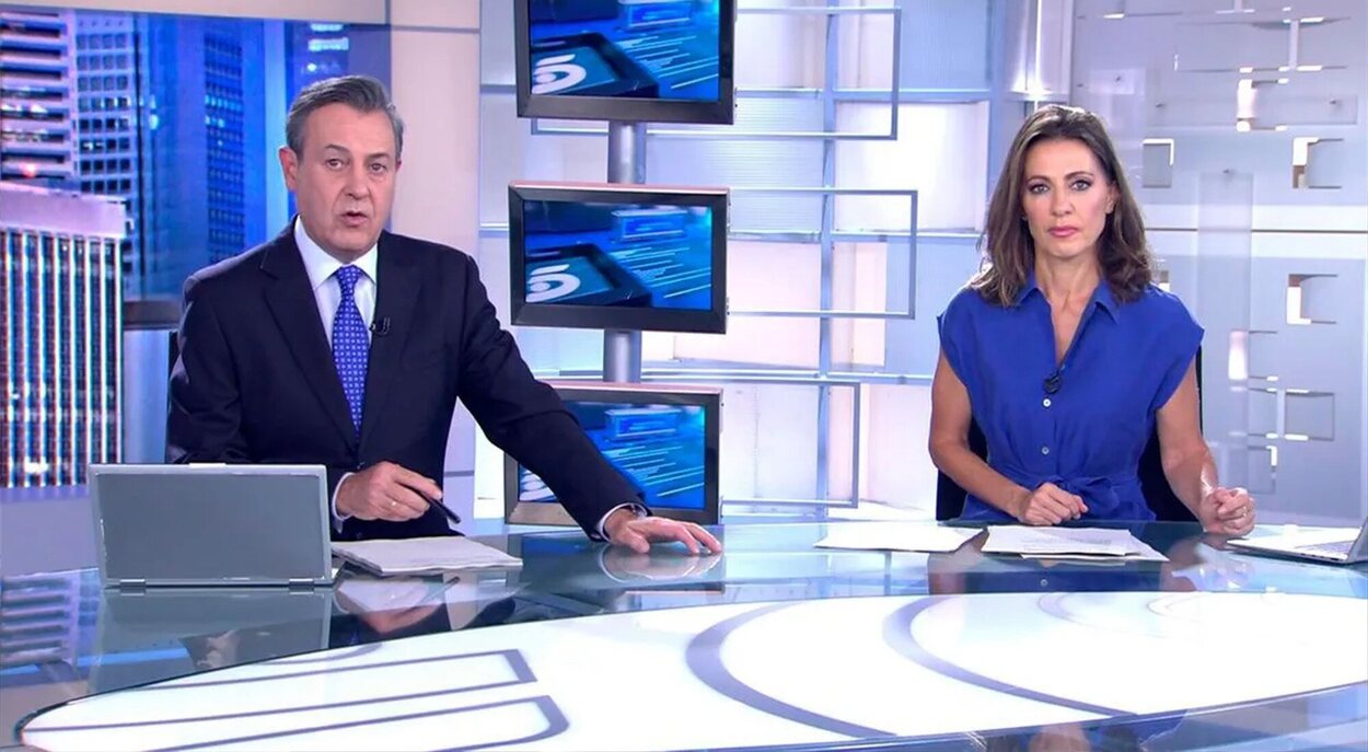 'Informativos Telecinco' construye su nuevo plató en el de 'Así es la ...