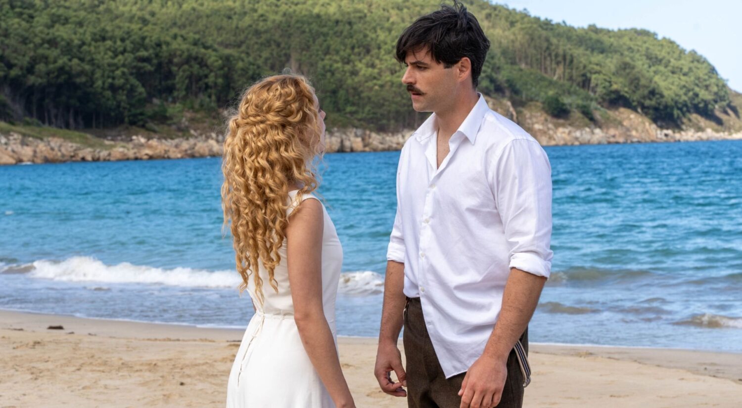 Los secretos de las escenas en la playa de 'La promesa', destapados por ...