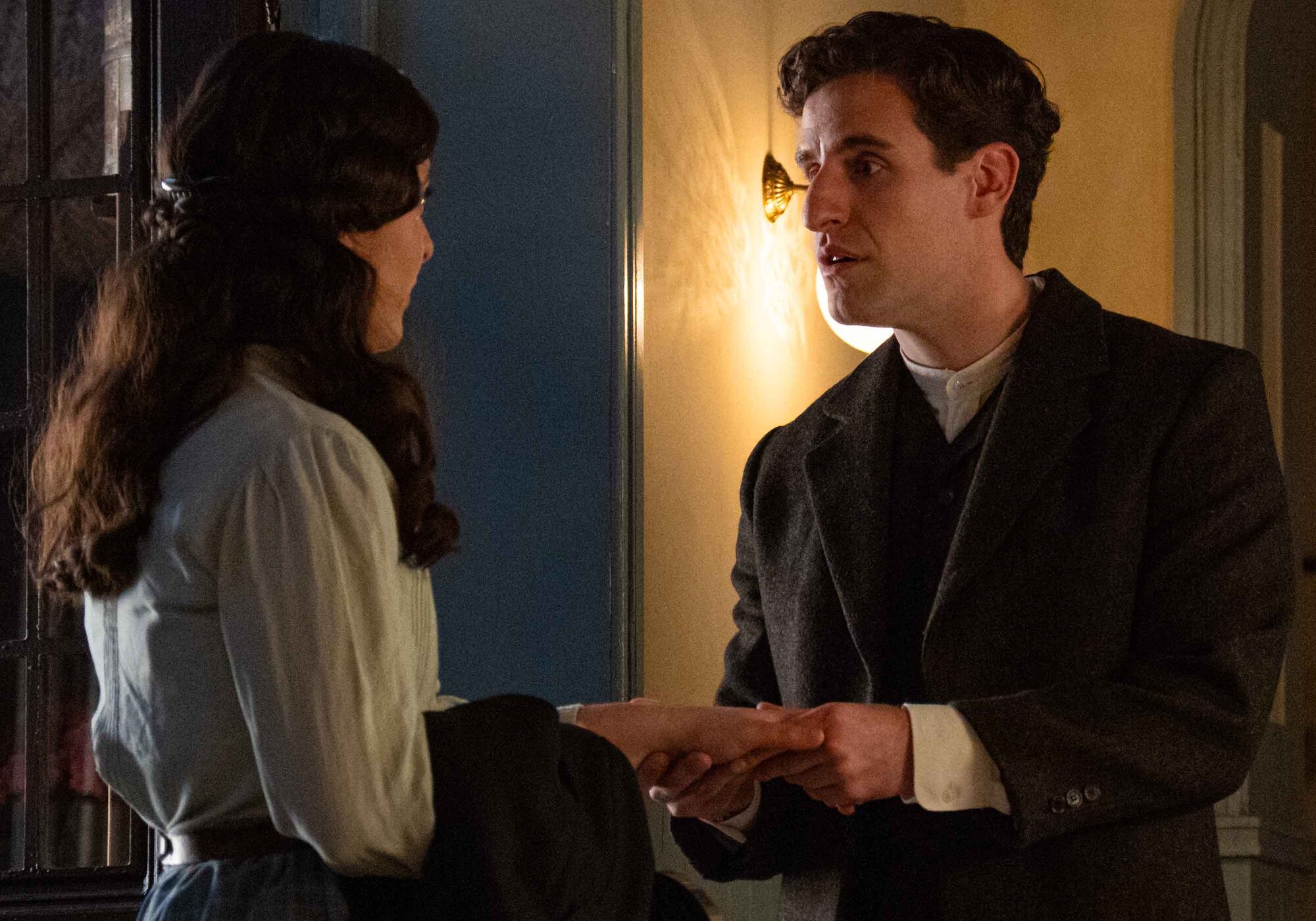 'La promesa' destapará la mentira de Toño y acercará a Rómulo y Emilia - FormulaTV