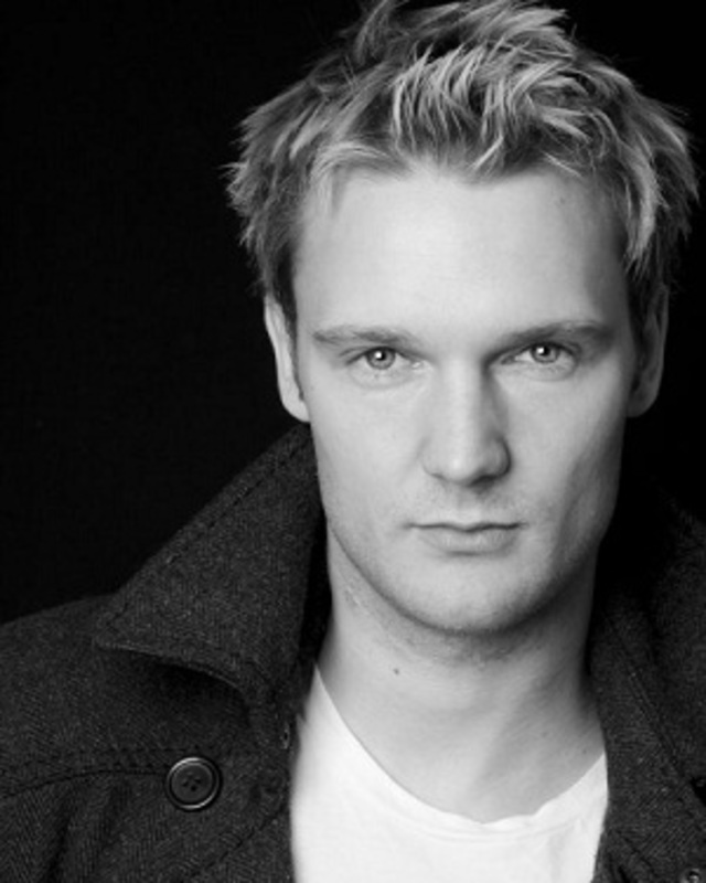 'Glee' ficha al actor Oliver Kieran-Jones para seducir a Kurt - FormulaTV