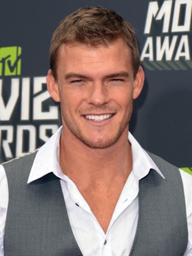 Alan Ritchson ('Blue Mountain State') se suma a la cuarta temporada de ...