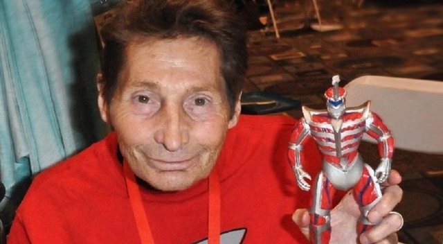 Muere Robert Axelrod, Lord Zedd en 'Power Rangers', a los 70 años ...