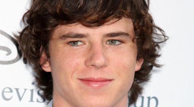 Charlie McDermott: noticias, fotos y vídeos de Charles Joseph McDermott ...