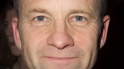 Trayectoria profesional Adrian Rawlins - FormulaTV