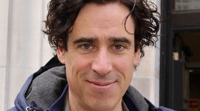 Stephen Mangan: noticias, fotos y vídeos de Stephen Mangan - FormulaTV