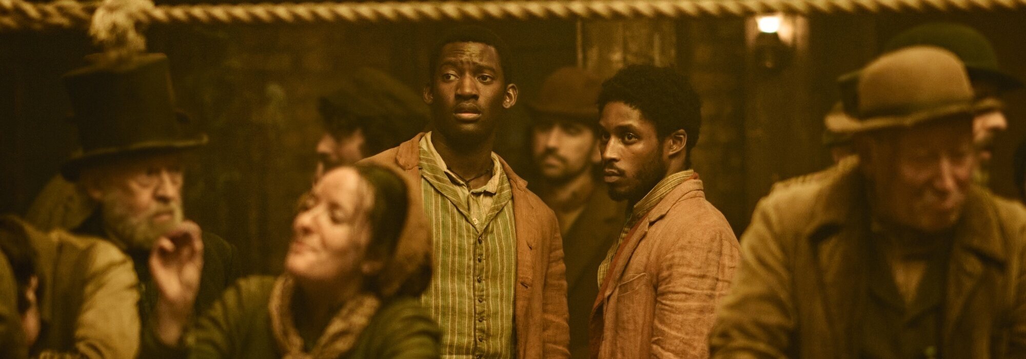 Reparto Mil golpes. Actores, personajes y equipo